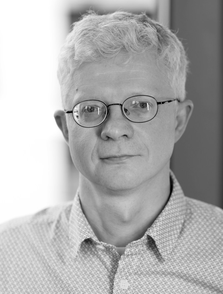 Igor Ivanov – Home of a particle physicist and physics educator